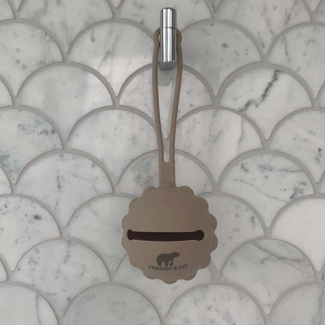 Silicone dummy holder | Silicone bag pacifier case - Mocha - Padded ...